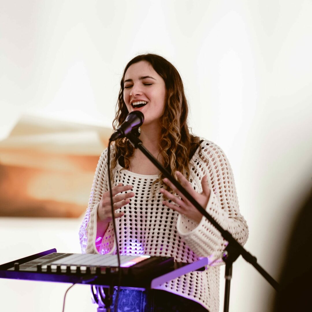 Meet Sophia Bavishi - Bold Journey Magazine