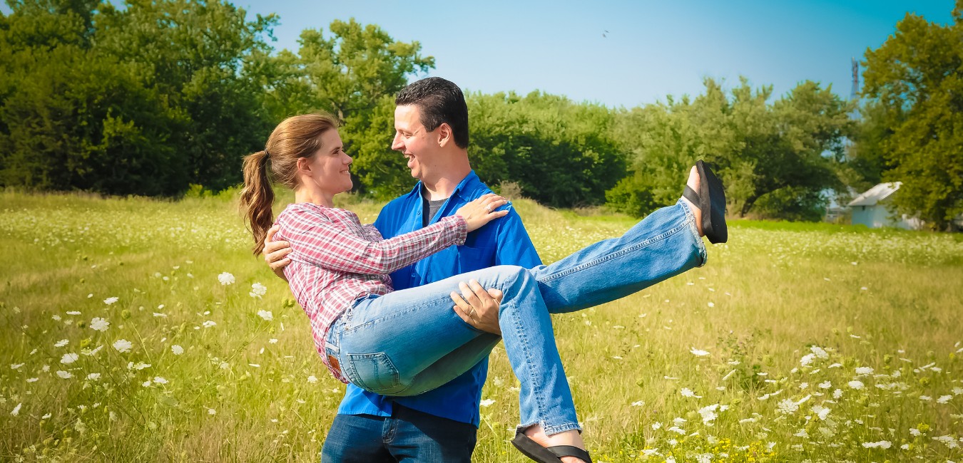 Meet Dana Lyons - Bold Journey Magazine