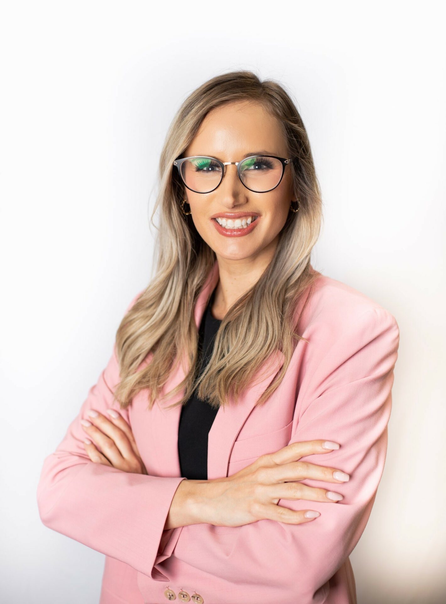 Meet Sarah Springer - Bold Journey Magazine