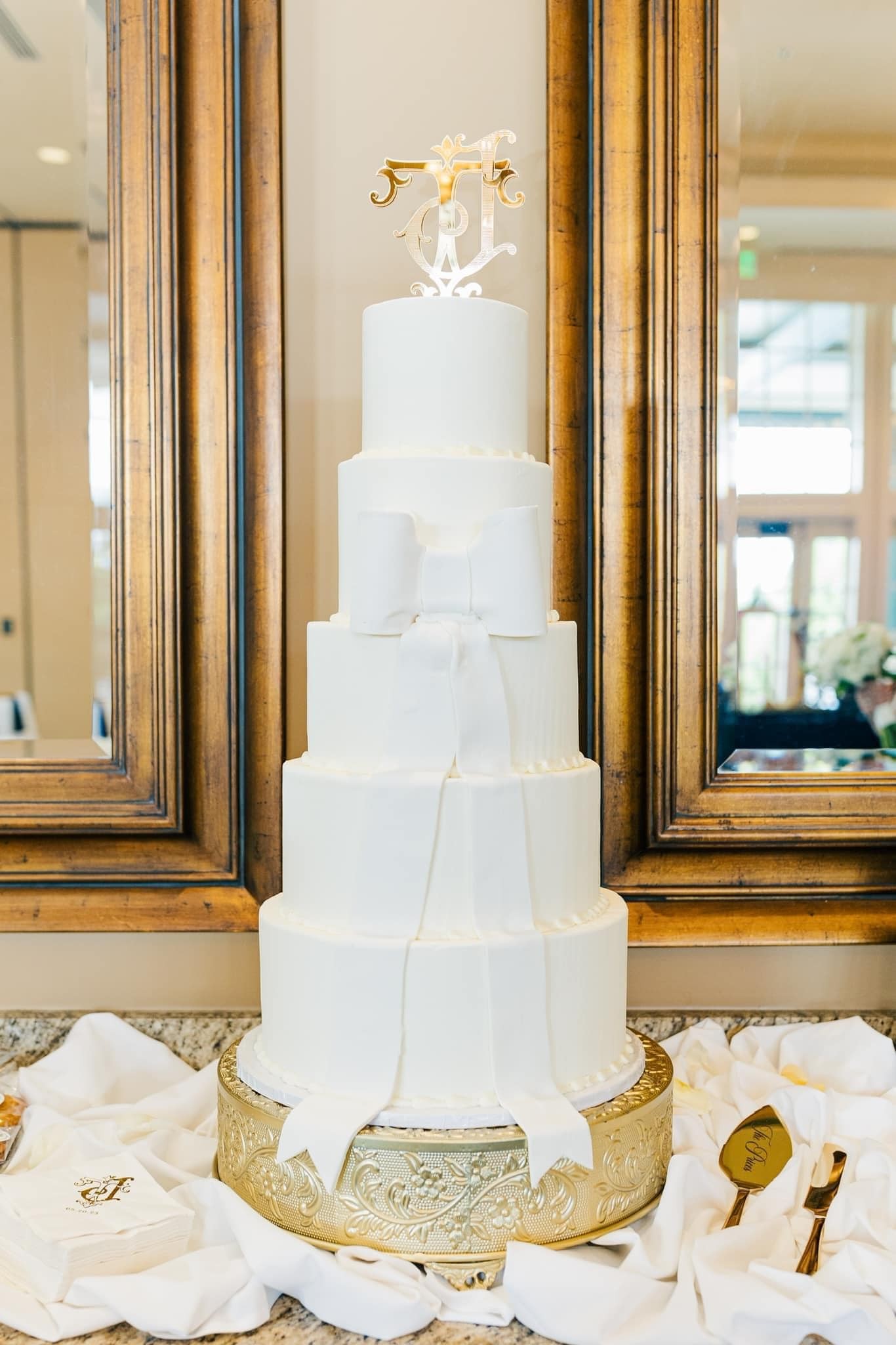 Meet Betsy Sauls - Bold Journey Magazine