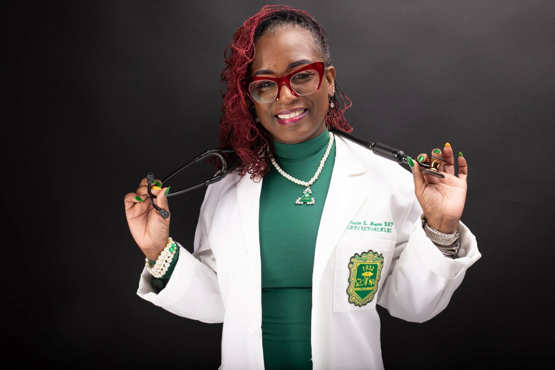 Meet Dr. Tracie Augusta - Bold Journey Magazine