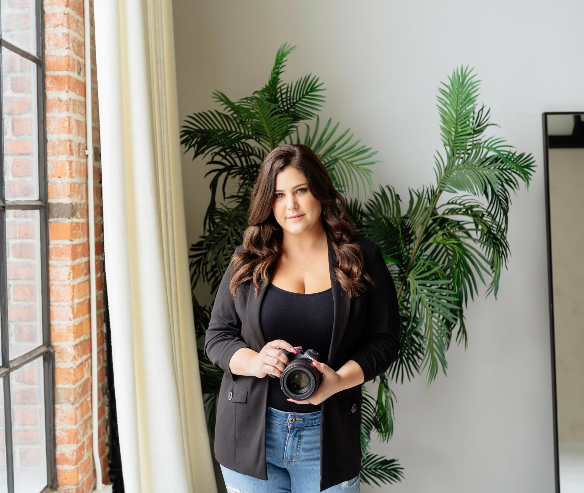 Meet Leah Smith - Bold Journey Magazine