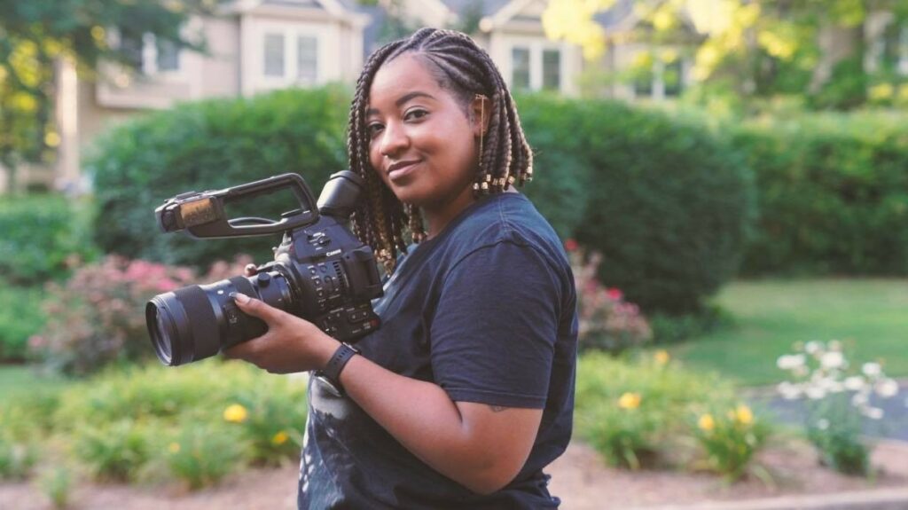 Meet Shay Phillips - Bold Journey Magazine