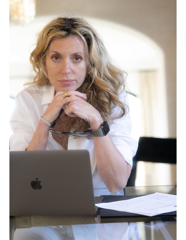 Meet Suzanne Carney - Bold Journey Magazine