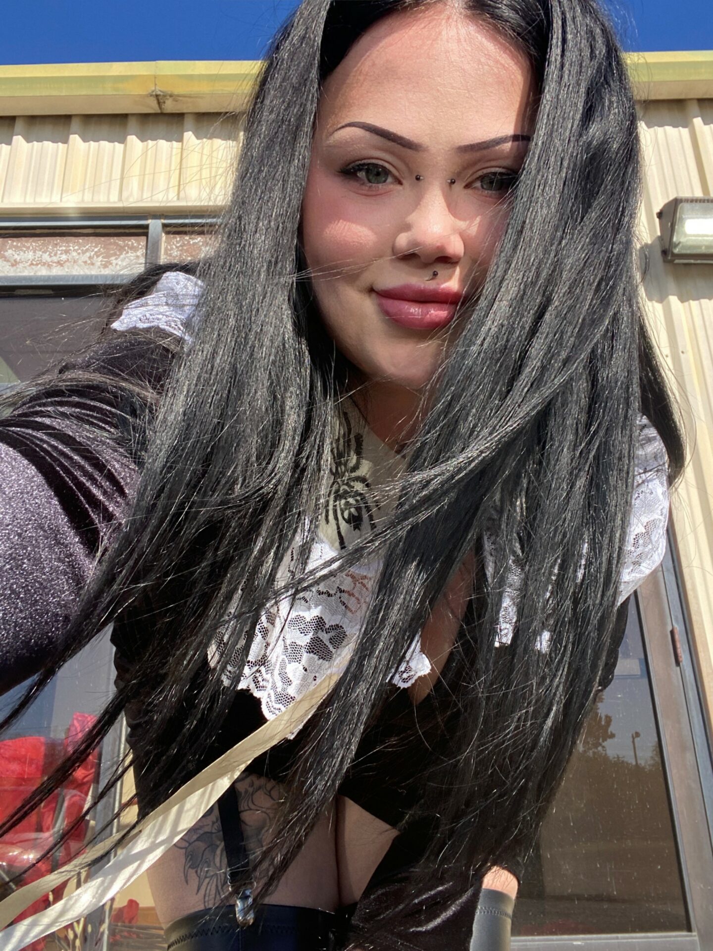 Meet Scarlet Moon - Bold Journey Magazine