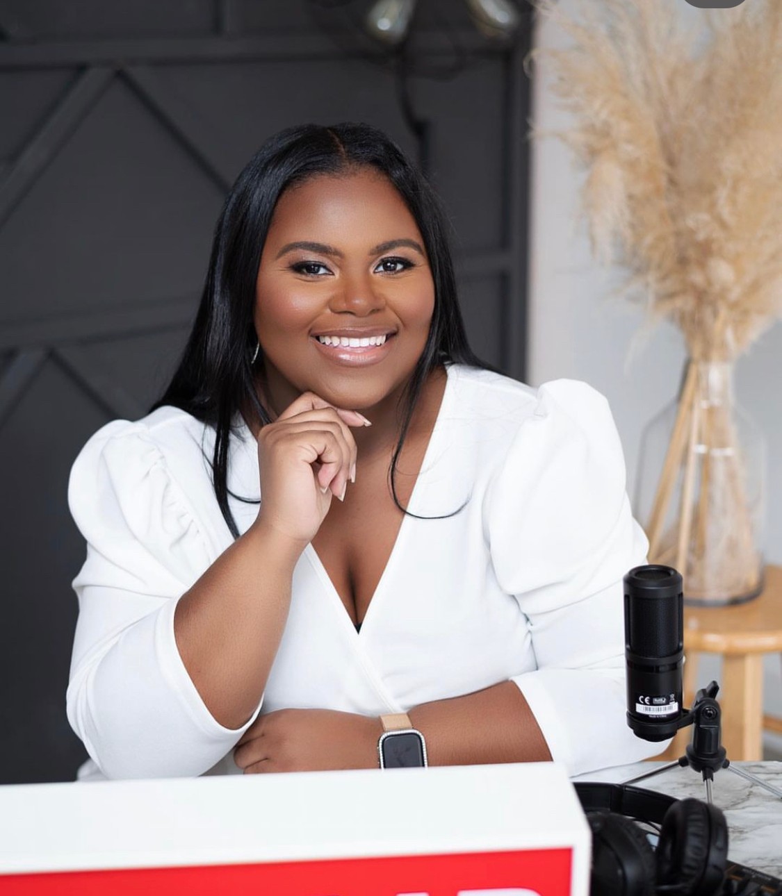 Meet Coach Lineka Michelle - Bold Journey Magazine