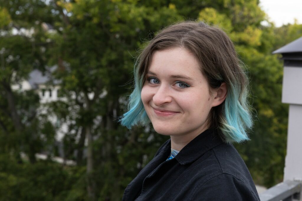 Meet Katie Larson - Bold Journey Magazine