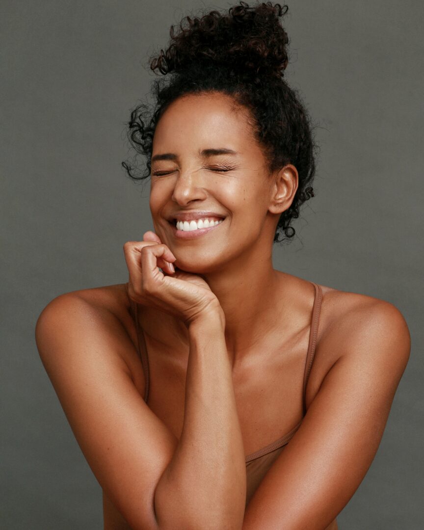 Meet Ella Thomas - Bold Journey Magazine